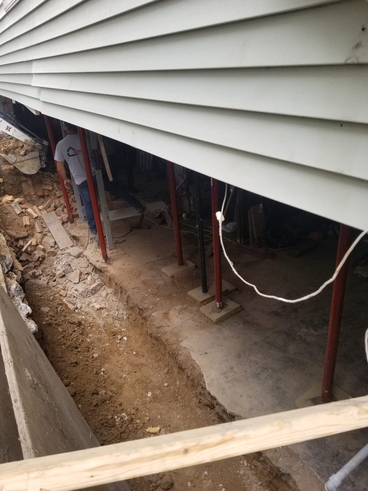 Foundation Repair in Milwaukee | Renew Basement Foundation